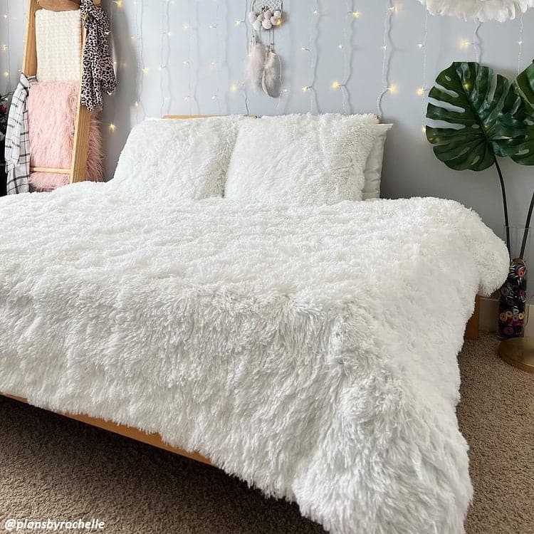 Faux Fur Comforter: Luxurious Bedding Set For Cozy Nights – LushDecor