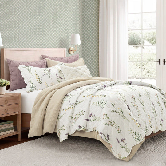 Great Gifts for the Home Decor Enthusiast | Lush Decor | www.LushDecor.com