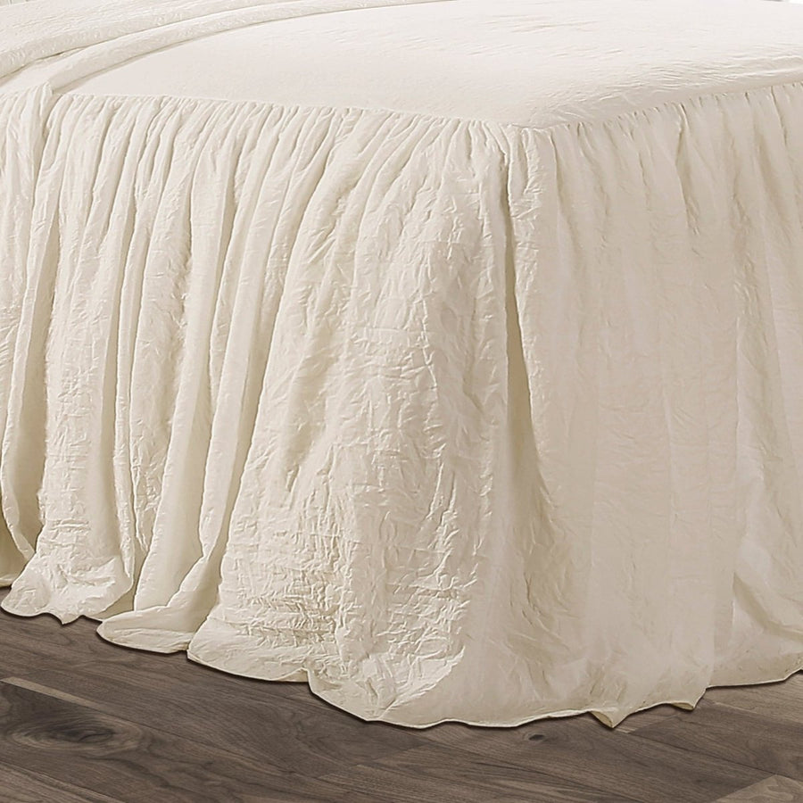 Ruffled Bedspread: Stylish Ruffle Skirt Bedspread Set At Lush Decor ...