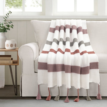 Blanket Throws: Stylish And Cozy Throws For Every Room – LushDecor