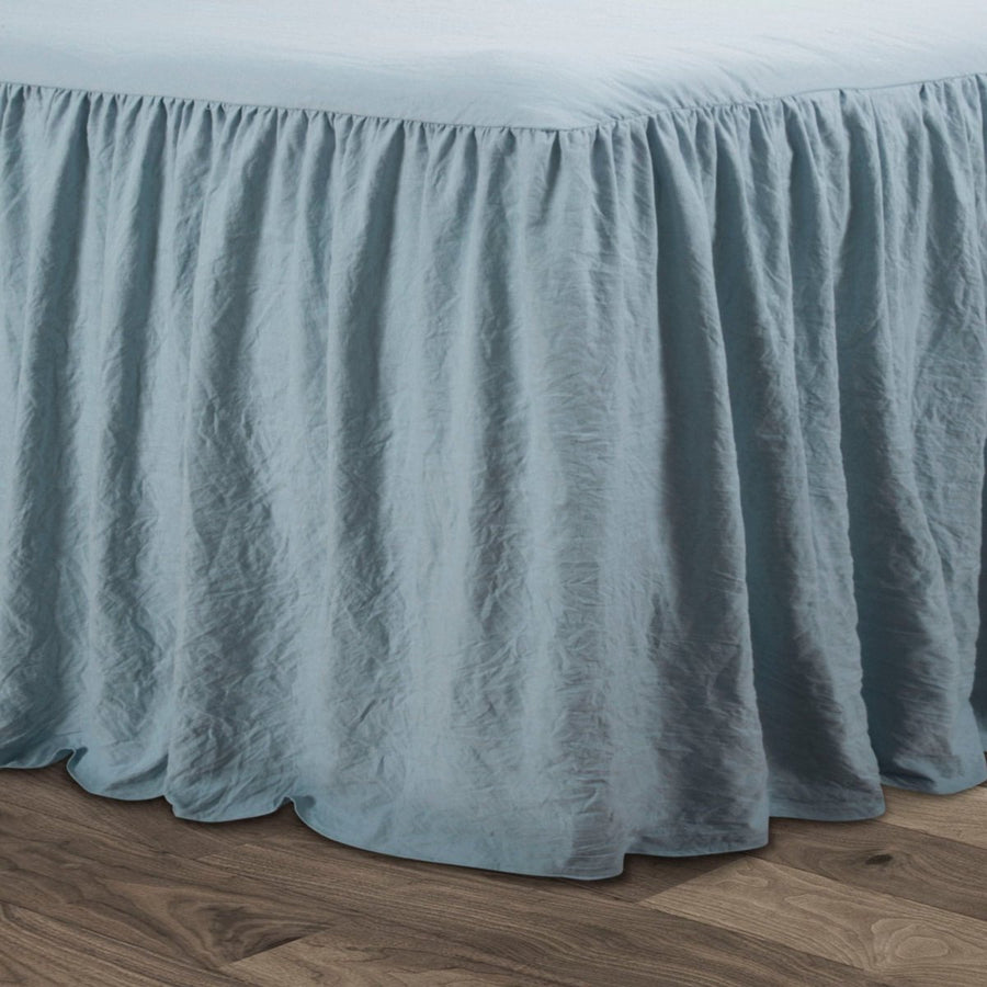 Ruffled Bedspread: Stylish Ruffle Skirt Bedspread Set At Lush Decor ...