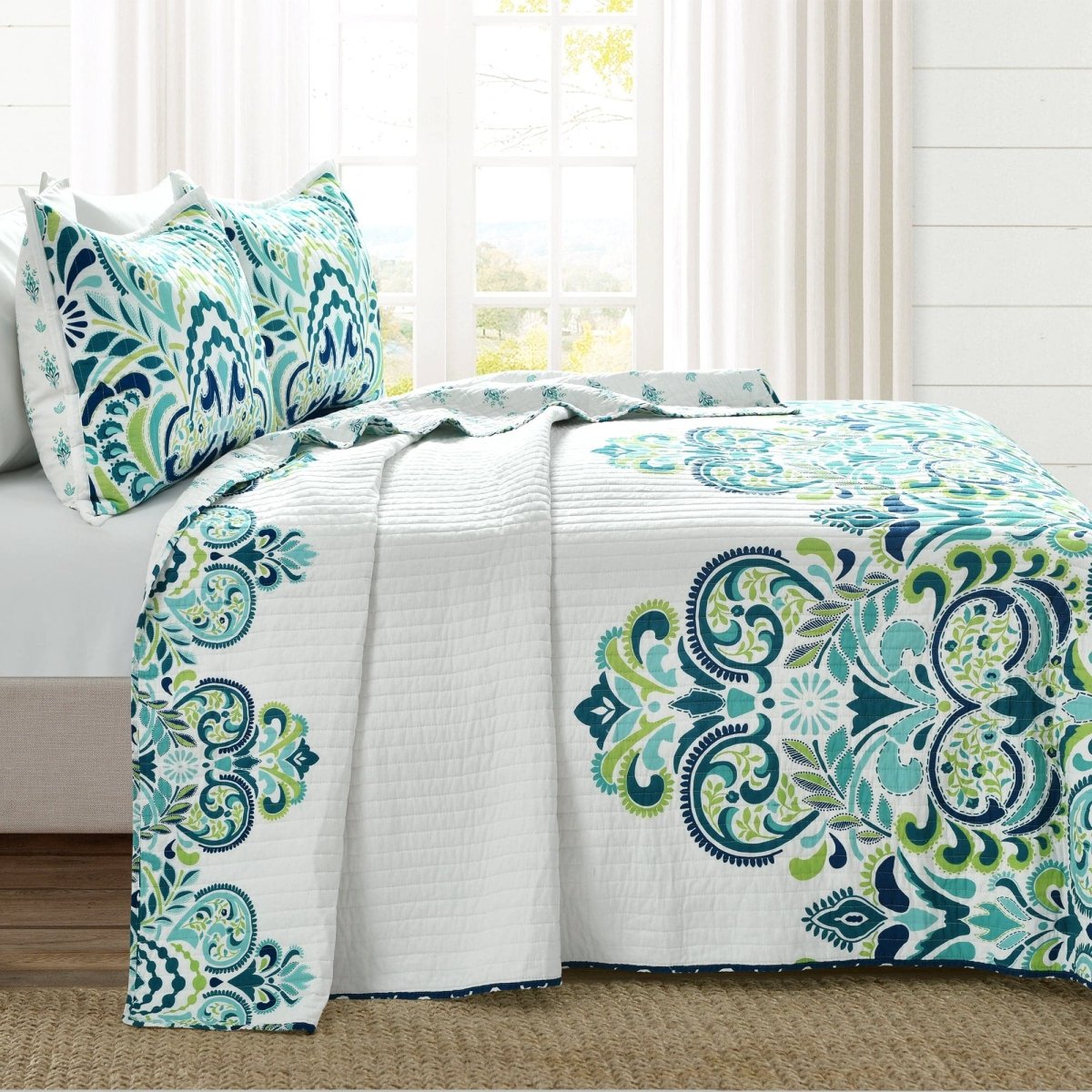 Clara Quilt 3 Piece Set | Lush Decor | www.LushDecor.com