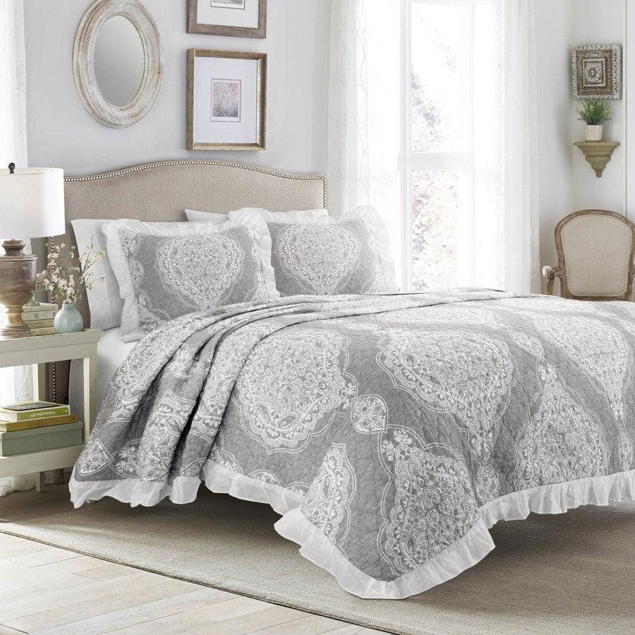 Victorian Classics Bedding: Vintage Cottage Bedding Collection - Lush ...