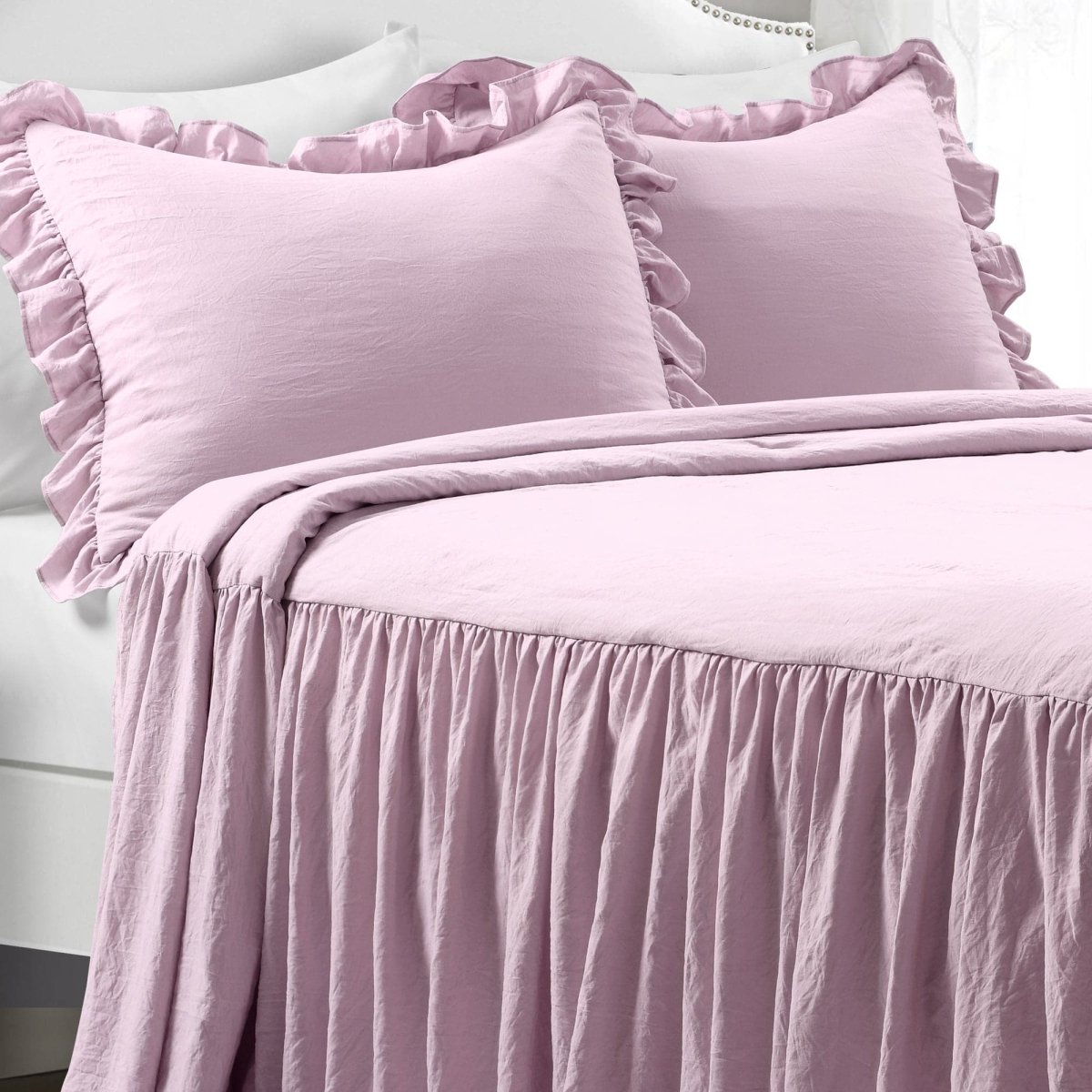 Ruffled Bedspread: Stylish Ruffle Skirt Bedspread Set At Lush Decor ...