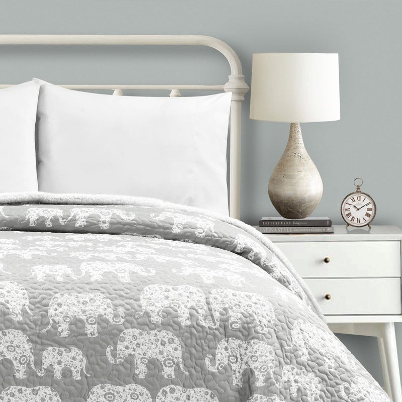 Blankets & Coverlets | Lush Decor | LushDecor.com