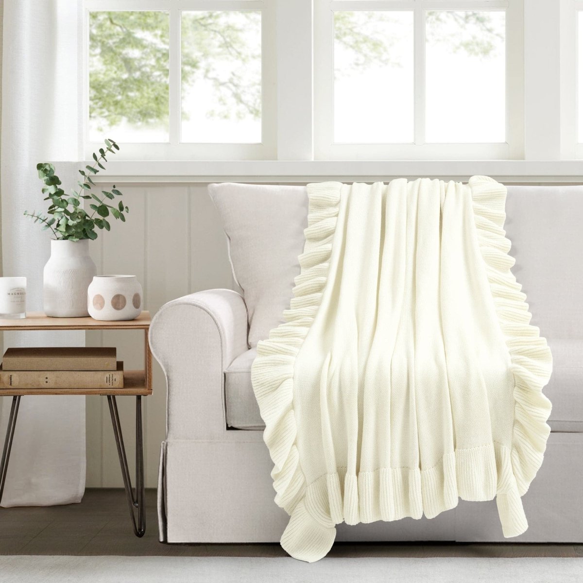 Reyna Soft Knitted Ruffle Throw | Lush Decor | www.lushdecor.com ...