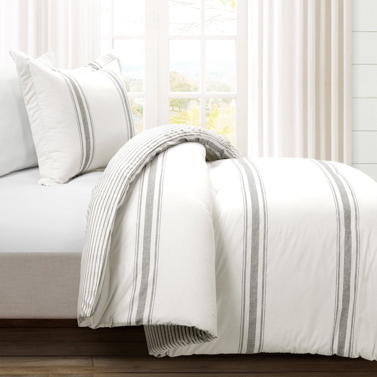 Farmhouse Stripe Comforter Set: Stylish 3-Piece Bedding Collection ...