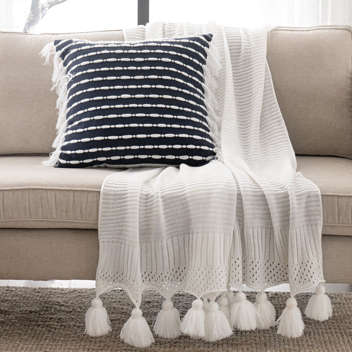 Blanket Throws: Stylish And Cozy Throws For Every Room – LushDecor